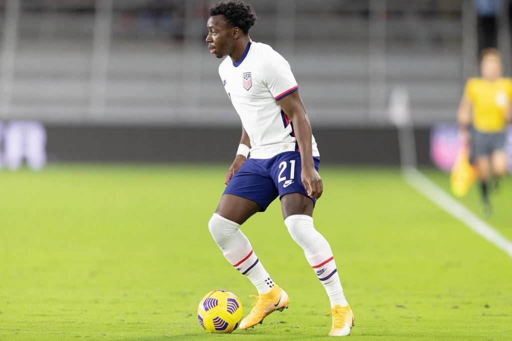 George Bello age, salary, net worth, girlfriend, football Career and more